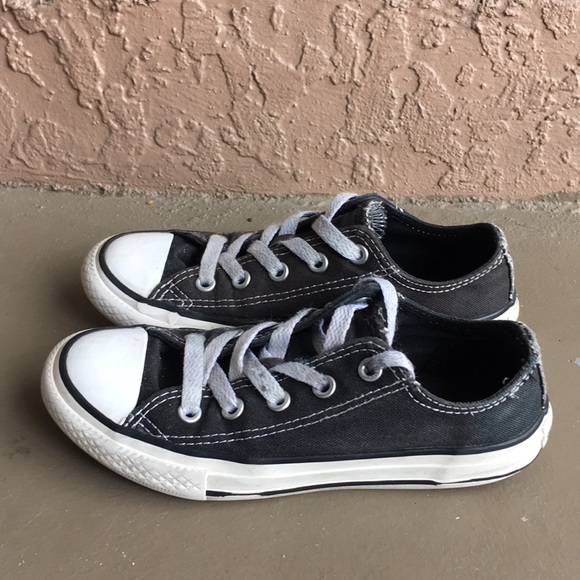 Converse | Shoes | Girls Converse Chuck Taylor Shoes Size 3 | Poshmark